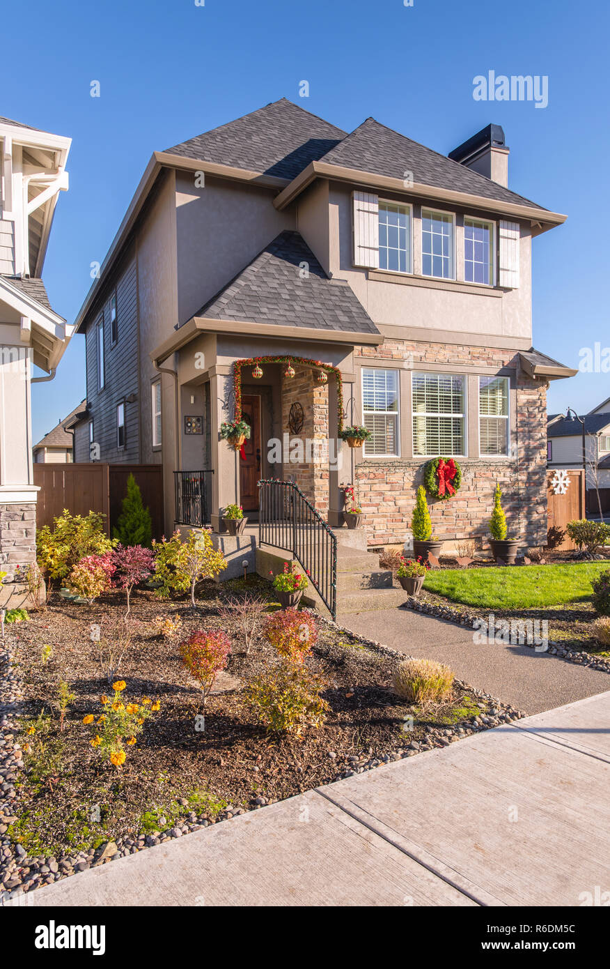 Decorated house entrances hi-res stock photography and images - Alamy