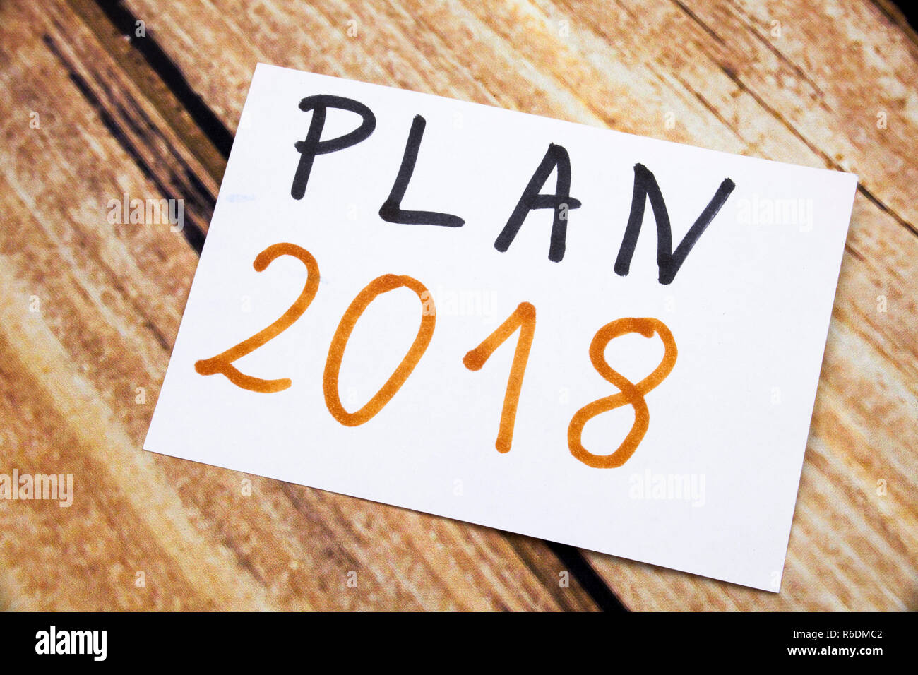 The words Plan 2018 written on a sticky note Stock Photo - Alamy