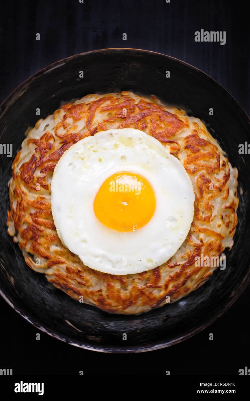 rustic golden swiss rosti potato Stock Photo - Alamy