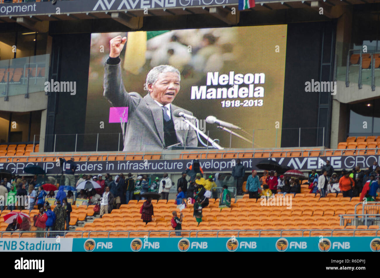 Mourners gather at the memorial service for former President Nelson ...
