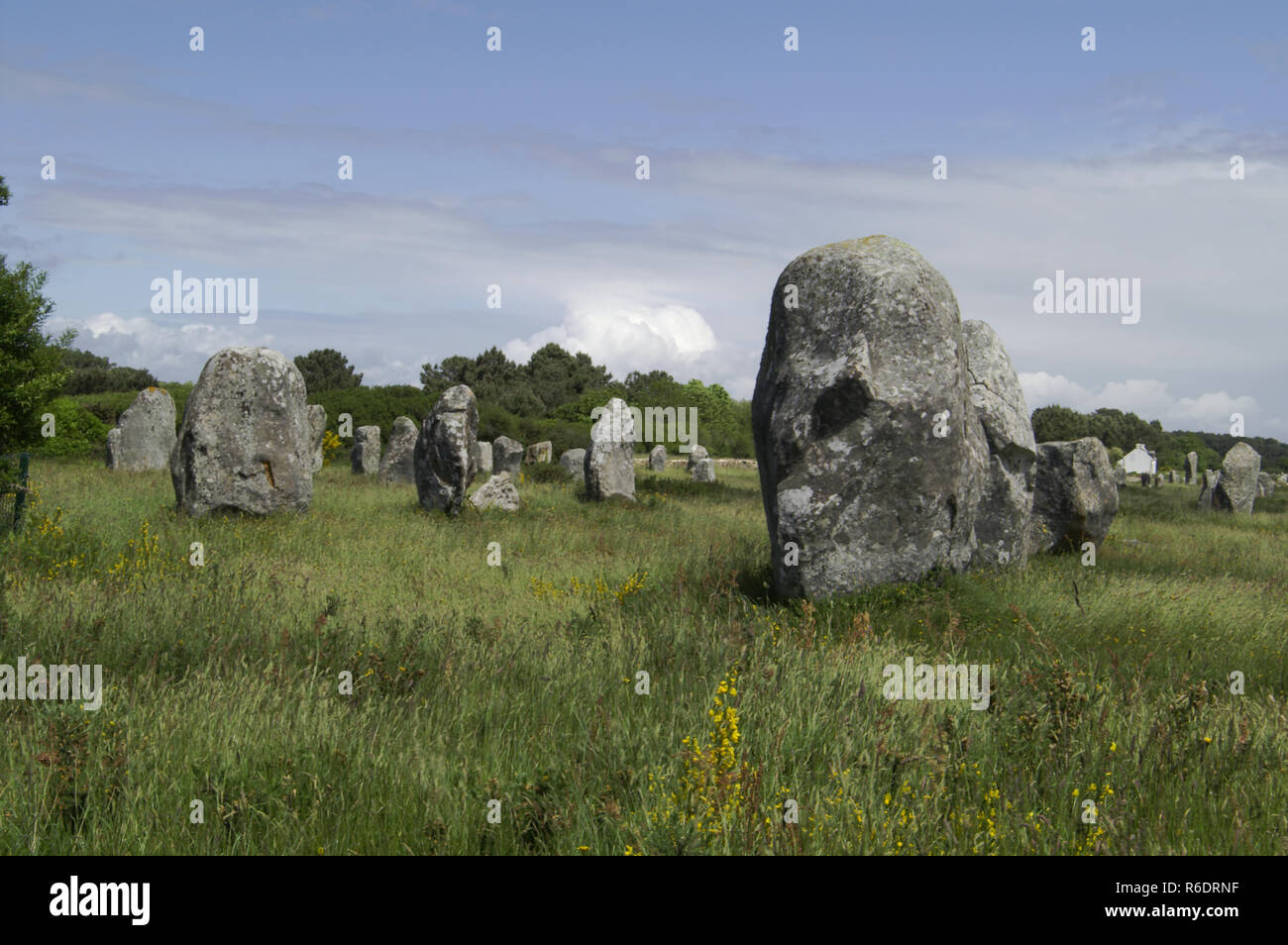 Photographs of stone age monuments hi-res stock photography and images ...