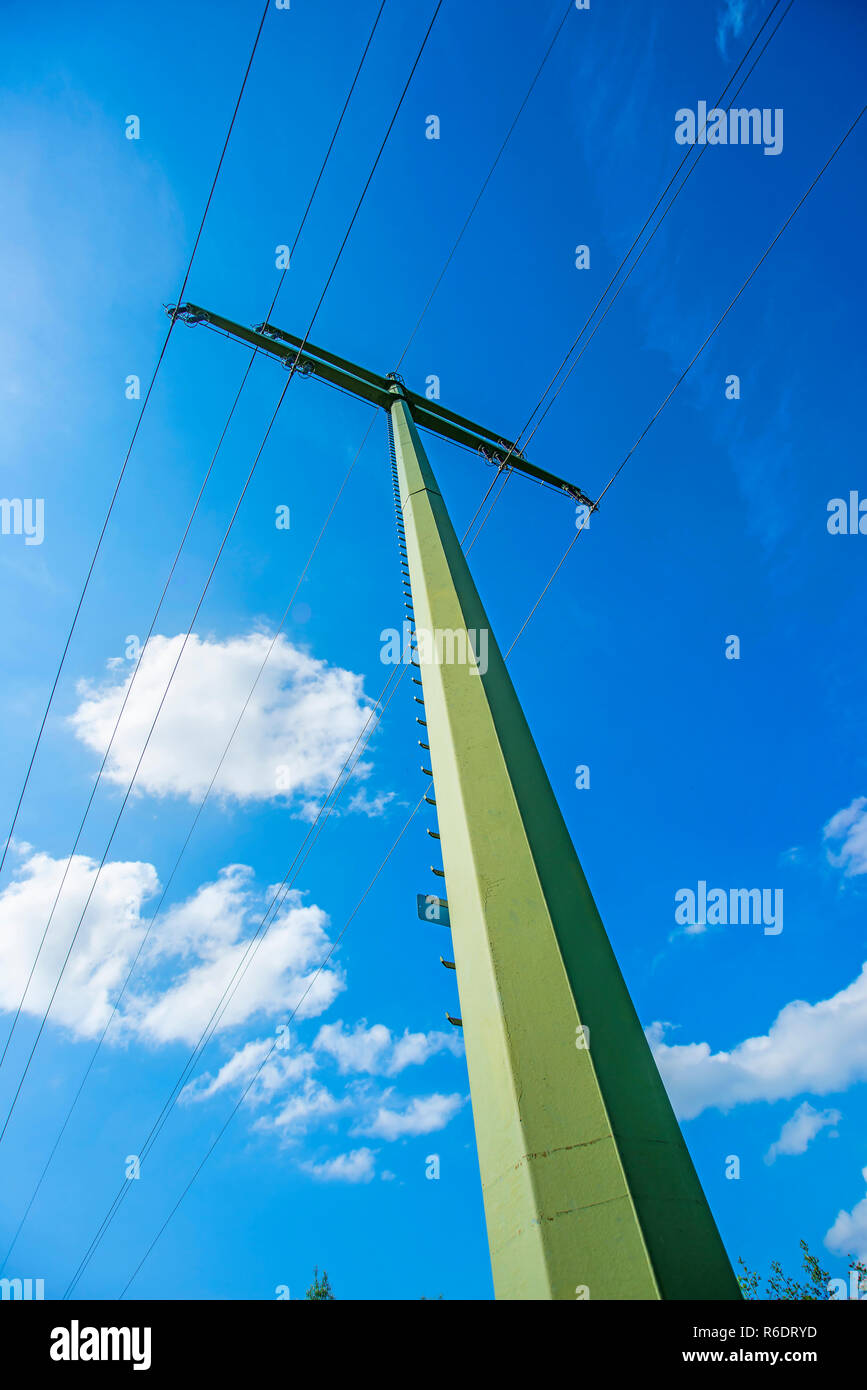 Power Supply Mast Stock Photo - Alamy