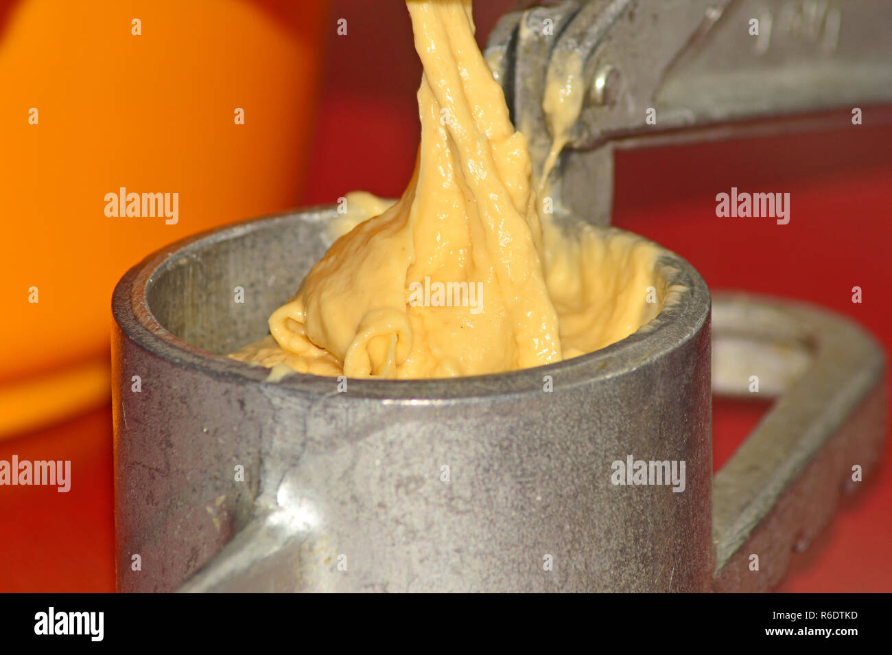 Spaetzle machine hi-res stock photography and images - Alamy