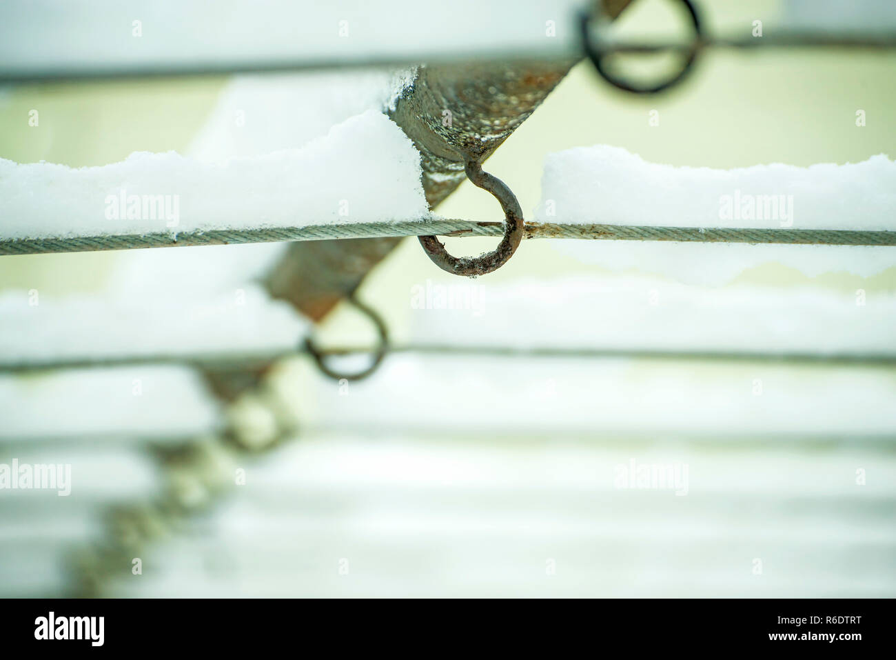 Clothes line snow hi-res stock photography and images - Alamy