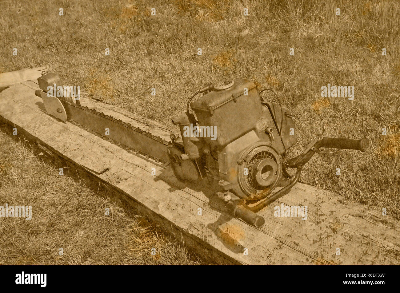 Old Chain Saw Stock Photo - Alamy