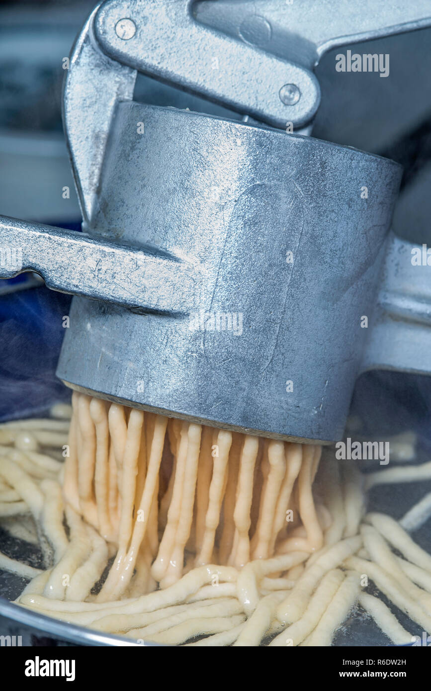 Spaetzle machine hi-res stock photography and images - Alamy