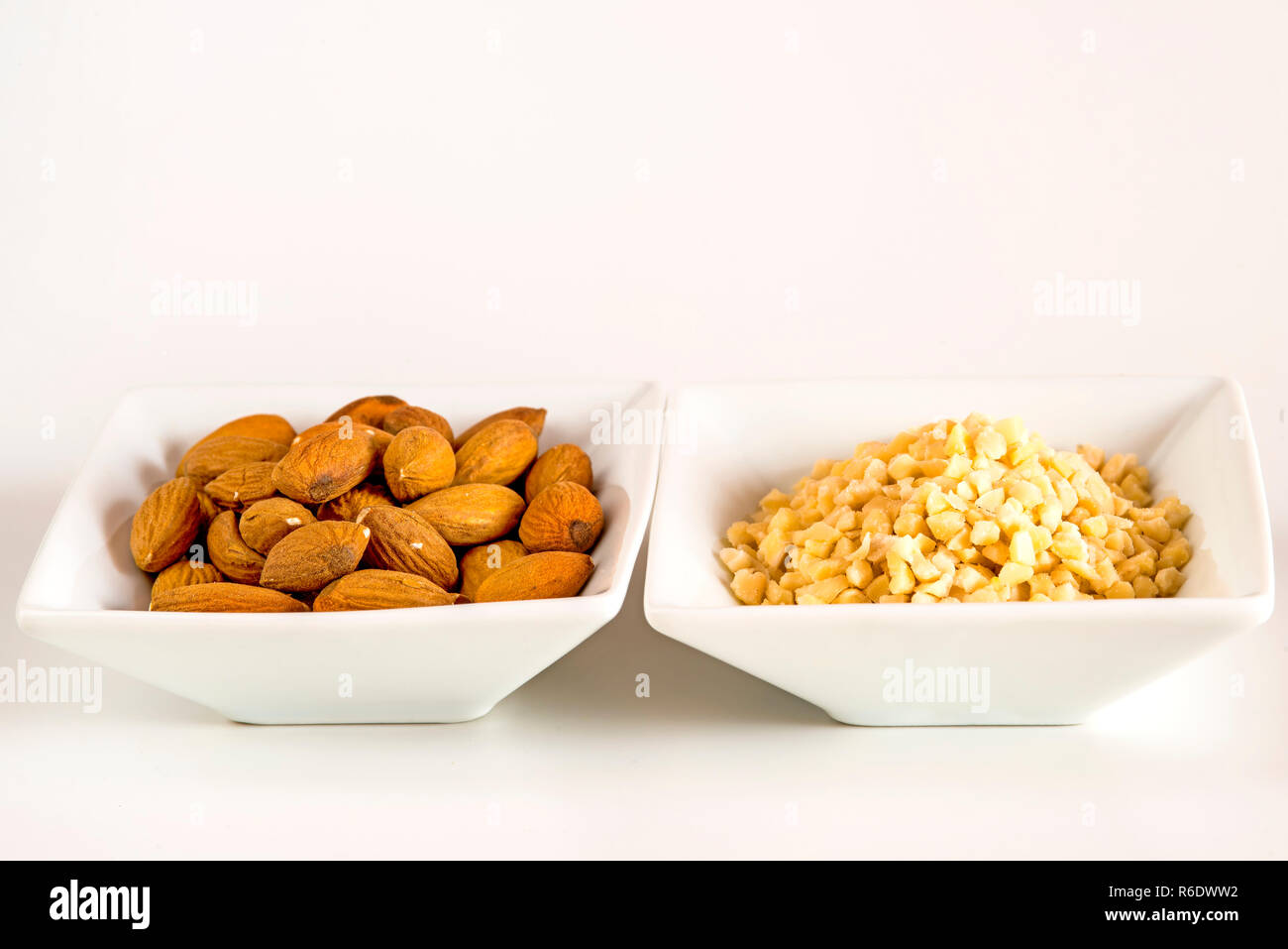 Minced almond hi-res stock photography and images - Alamy