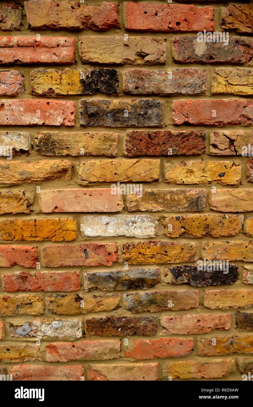 Reclaimed London brick wall Stock Photo - Alamy
