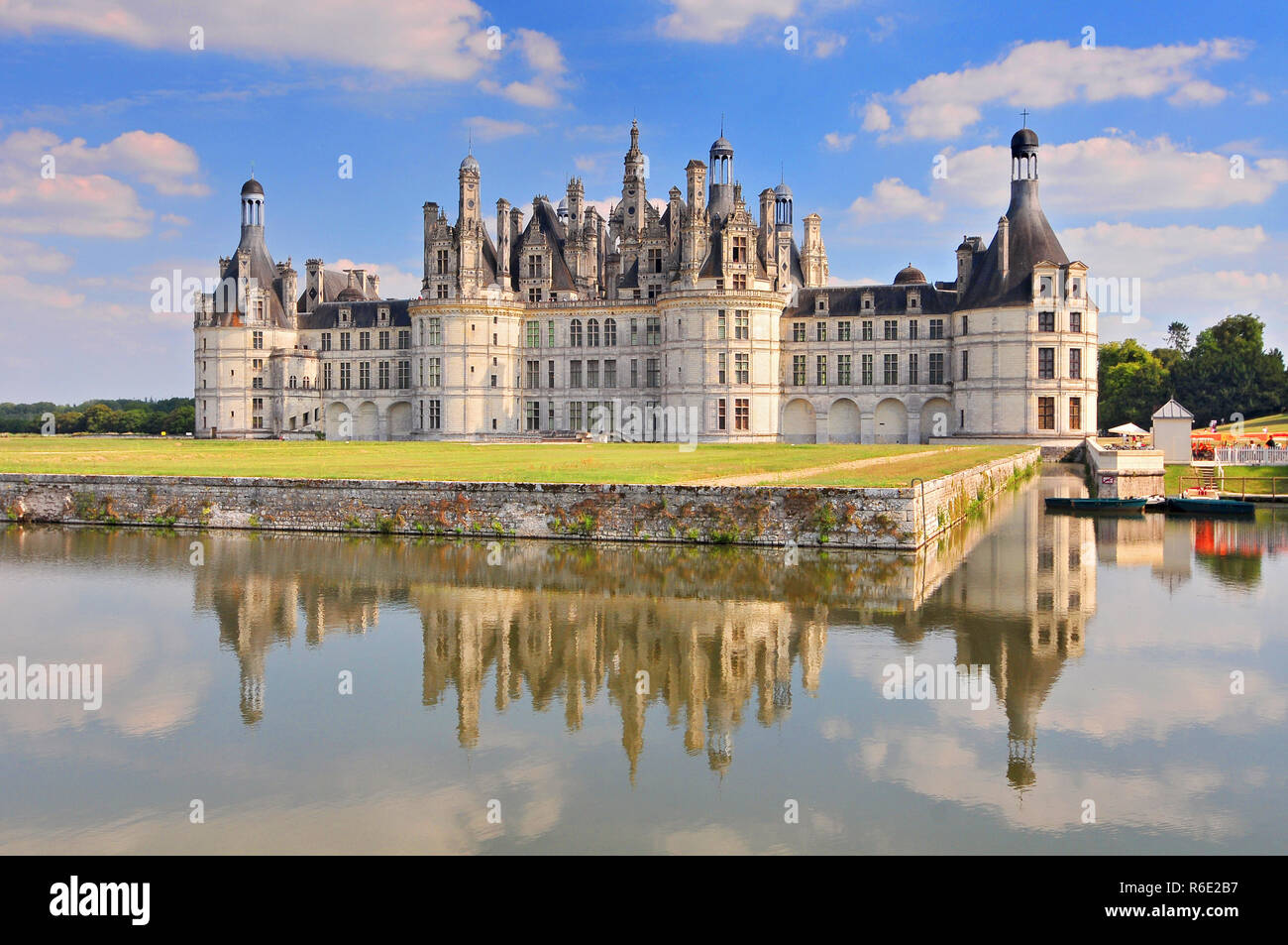 Chateau De Chambord Royal Medieval French Castle Loire Valley France ...
