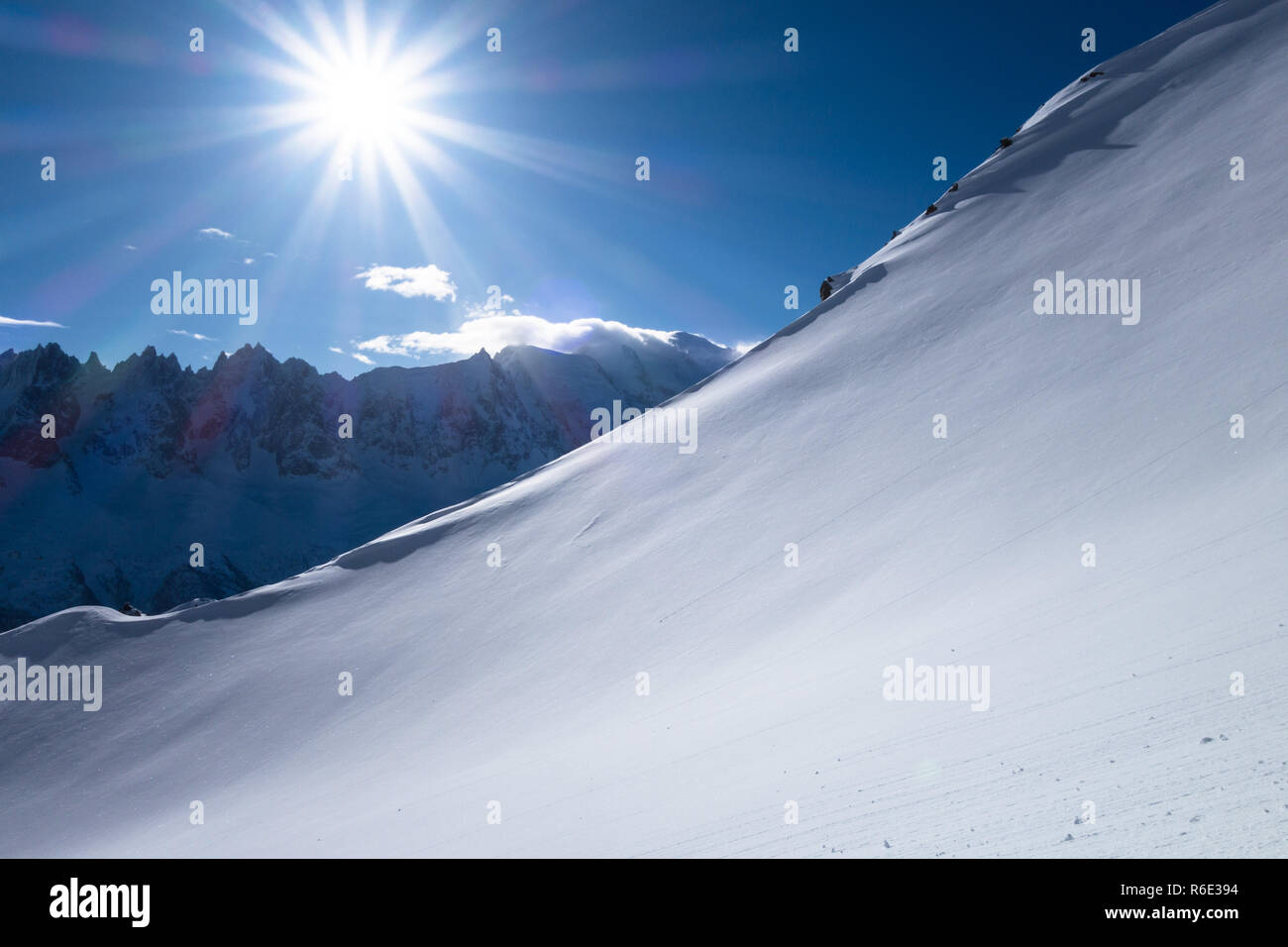 Bluebird powder day hi-res stock photography and images - Alamy