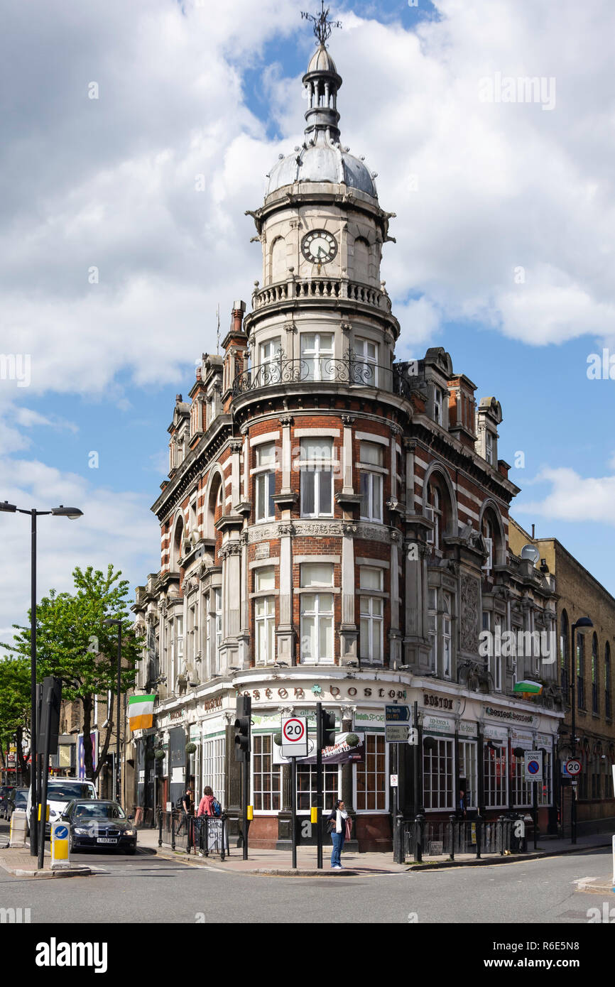 Boston Arms Pub, Junction Road, Tufnell Park, London Borough of Camden ...