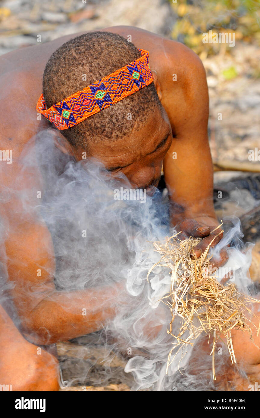 Native people botswana hi-res stock photography and images - Alamy