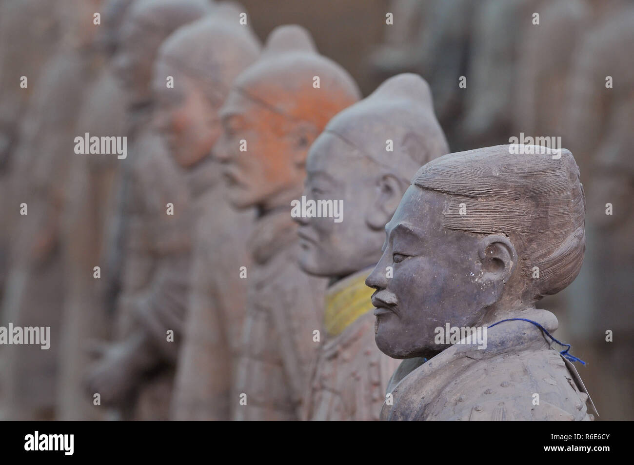 The Terracotta Army Is A Collection Of Terracotta Sculptures Depicting ...