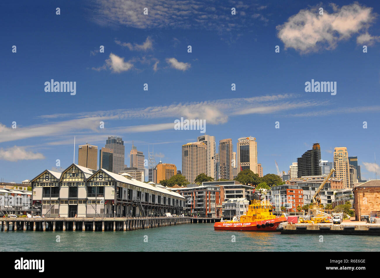 Barangaroo central hi-res stock photography and images - Alamy