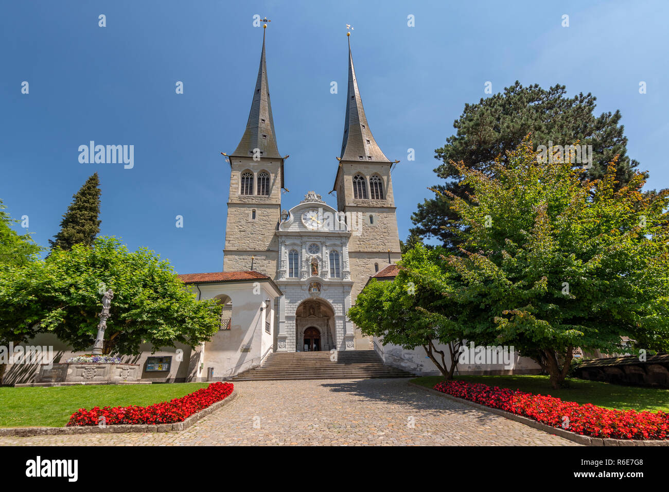 The Church Of St Leodegar (Hofkirche St Leodegar) Roman Catholic Church ...