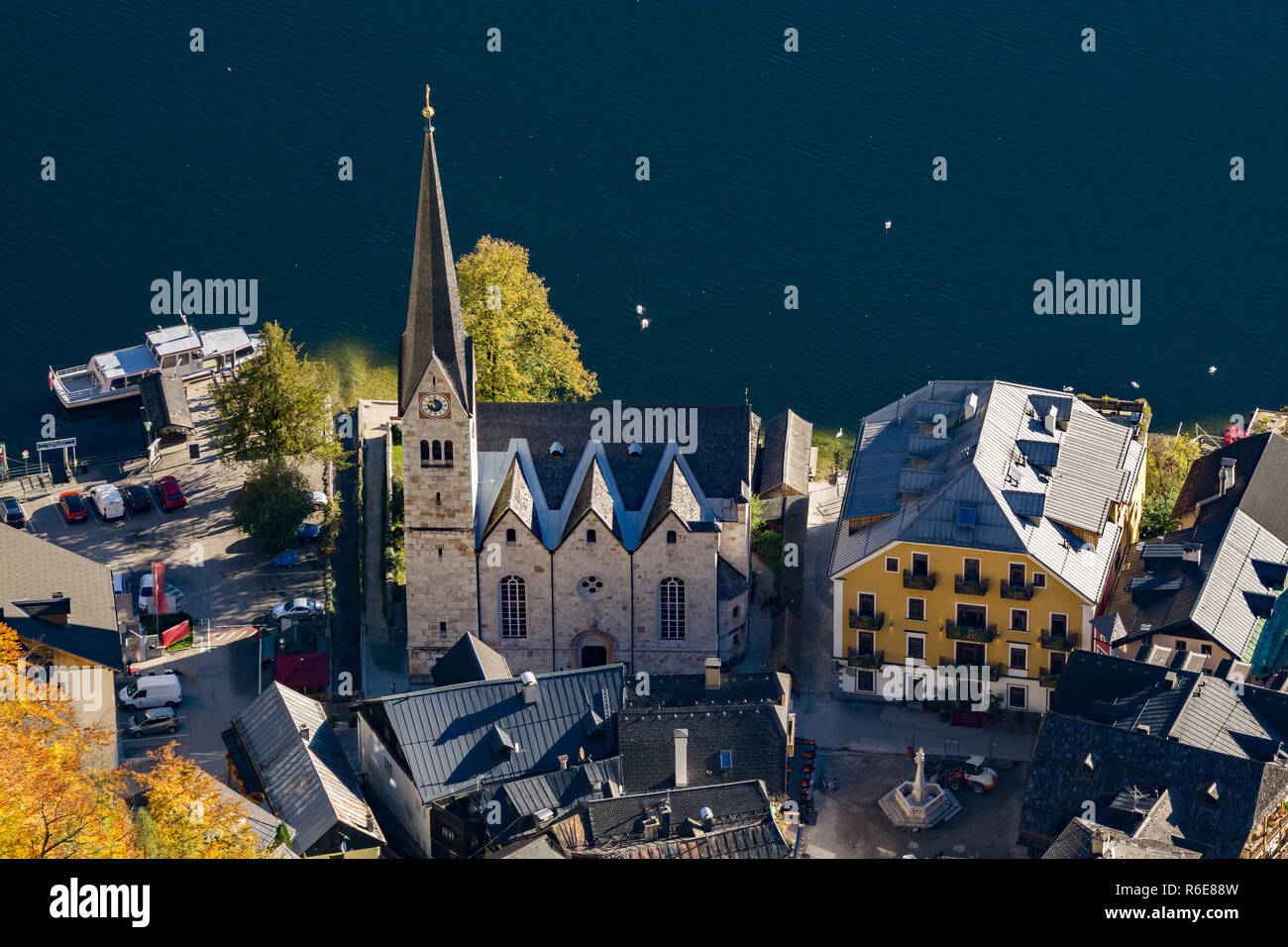 Hallstatt austria lookout hi-res stock photography and images - Alamy