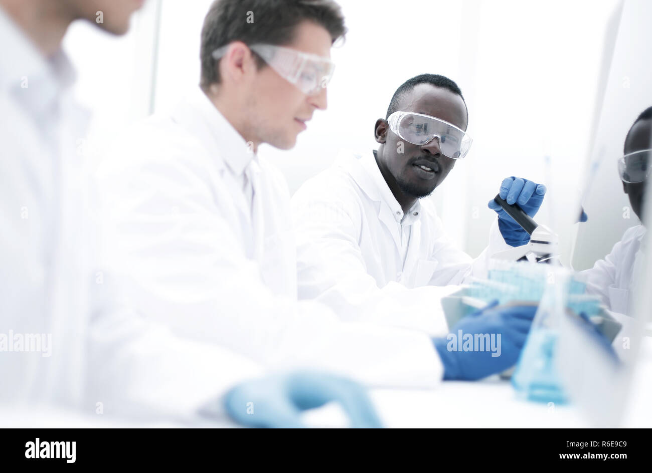 Close up computer scientists hi-res stock photography and images - Alamy