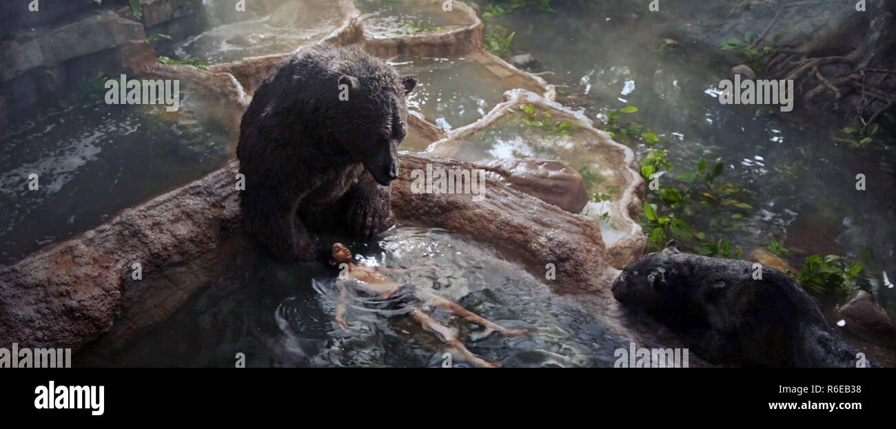 MOWGLI: LEGEND OF THE JUNGLE, from left: Baloo (voice: Andy Serkis ...