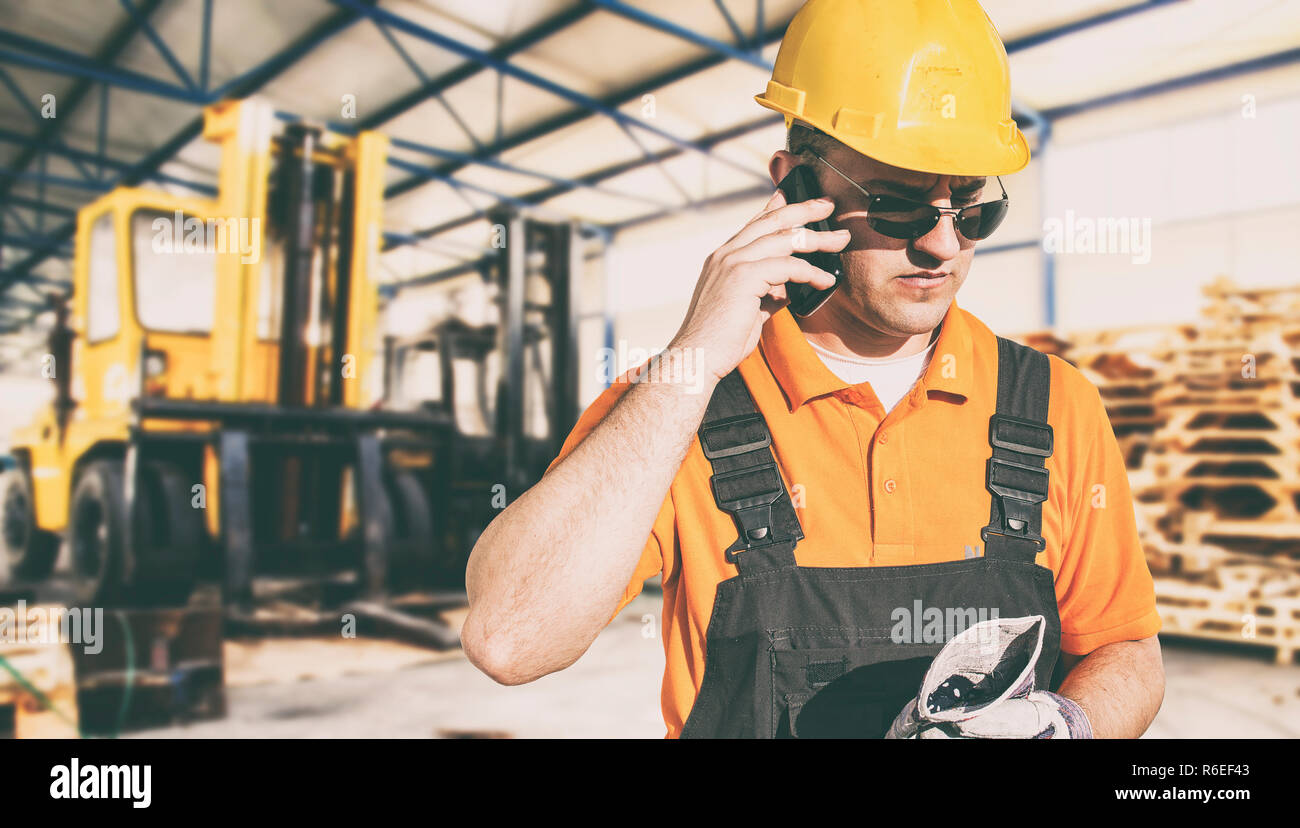 Phone forklift High Resolution Stock Photography and Images - Alamy