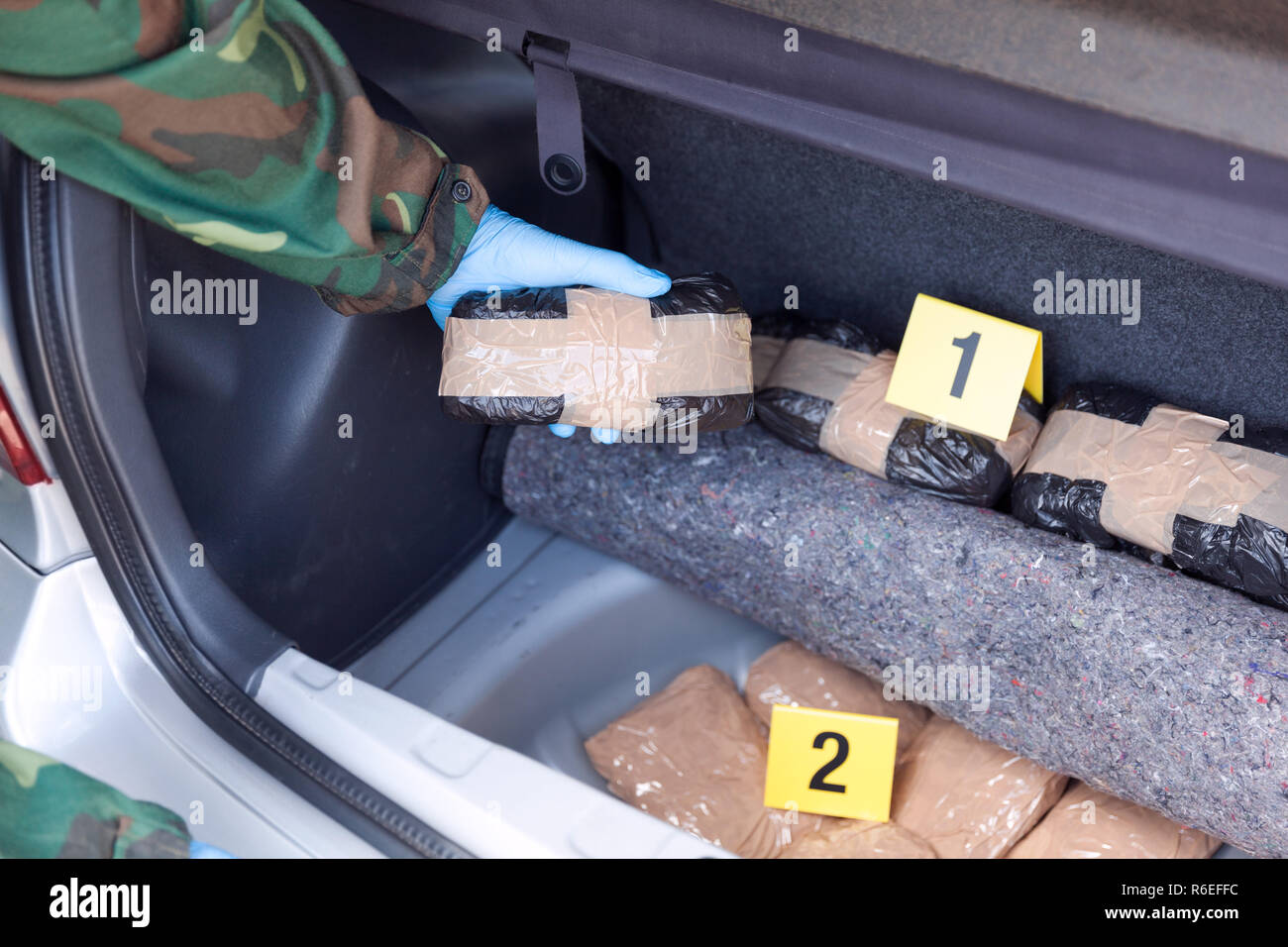 Drug smuggling border hi-res stock photography and images - Alamy