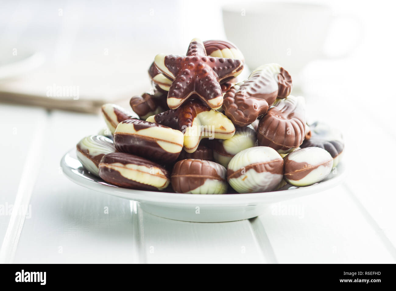 Sweet chocolate seashells Stock Photo - Alamy