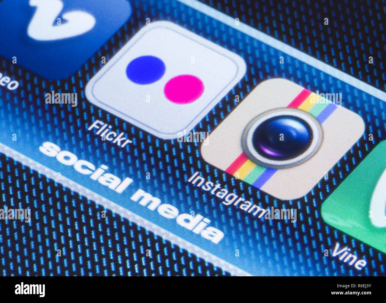Instagram profile screen hi-res stock photography and images - Alamy