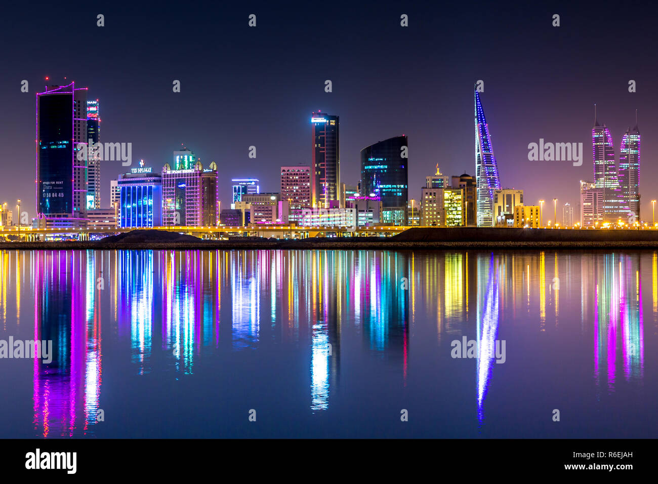 The skyline of Manama, capital of Bahrain with the World trade Center ...
