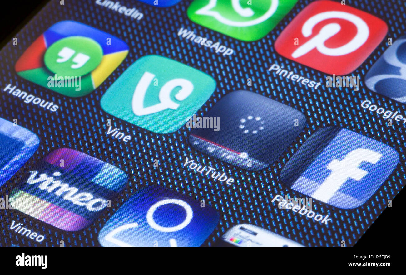 Youtube screen phone hi-res stock photography and images - Alamy