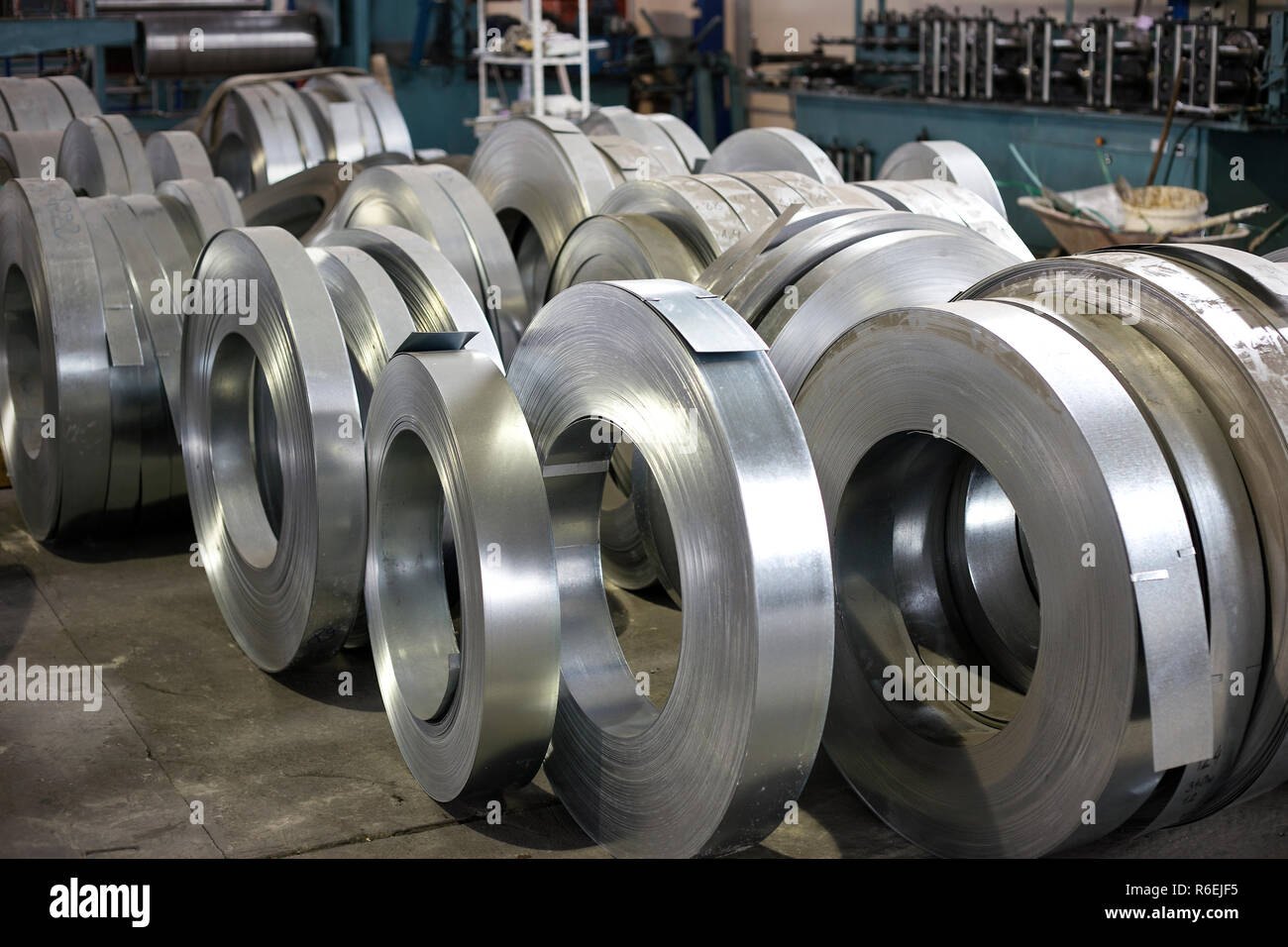 Metal fabrication machine hi-res stock photography and images - Alamy