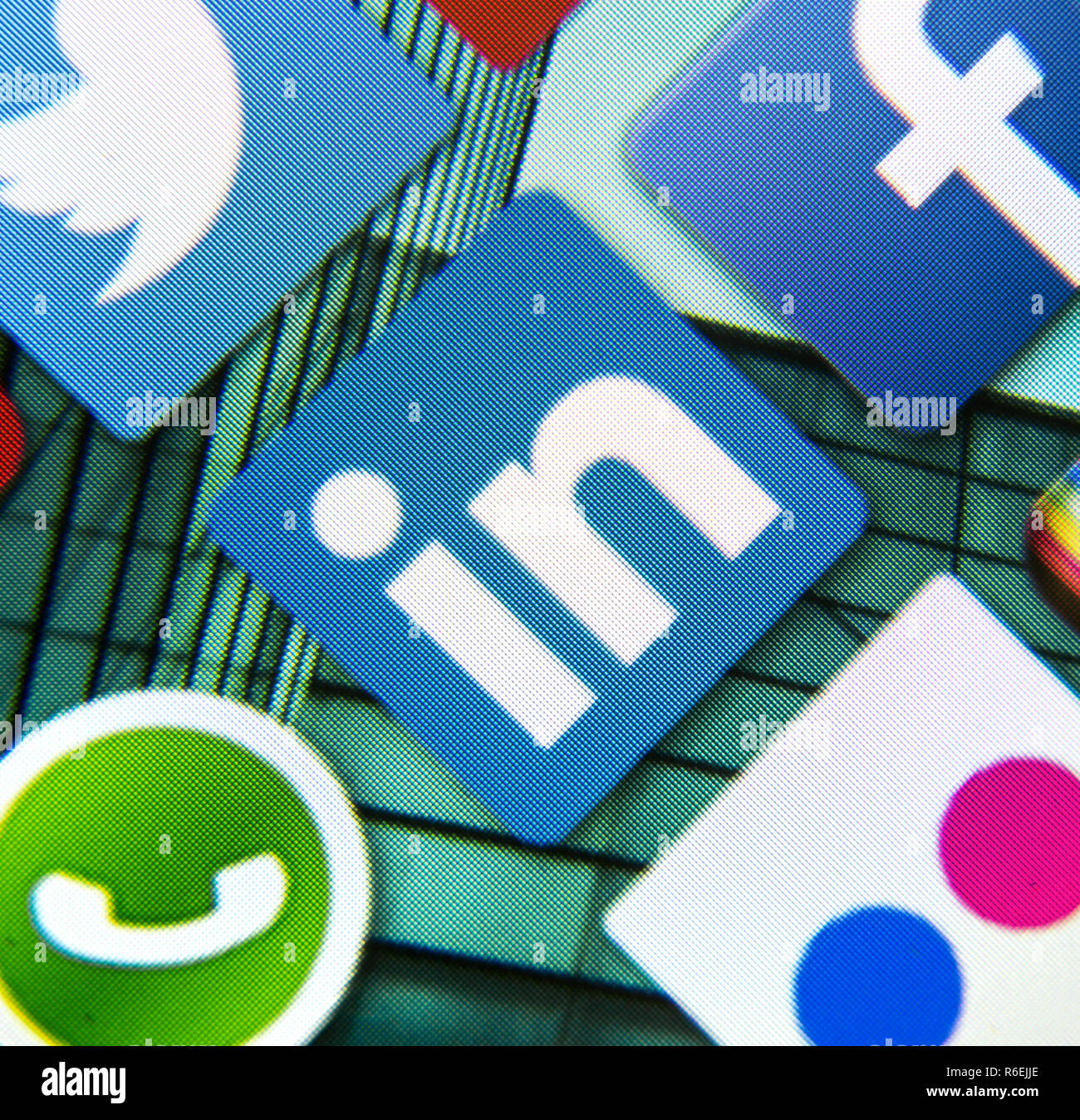 Linkedin logo app icon hi-res stock photography and images - Alamy