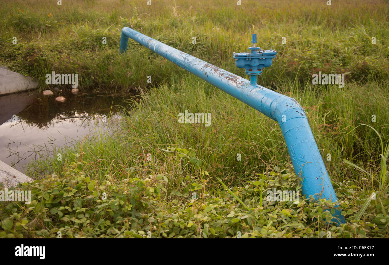 Water pipeline hi-res stock photography and images - Alamy