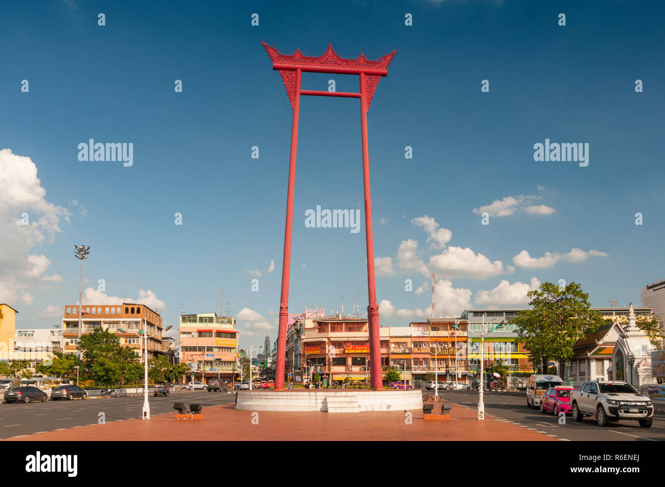 The Giant Swing, Sao Ching Cha, Bangkok, Thailand Stock Photo - Alamy