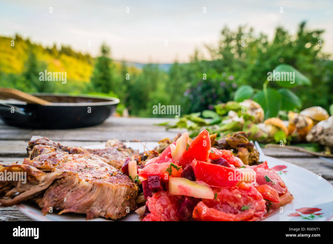 Eating outside in the summer Stock Photo - Alamy