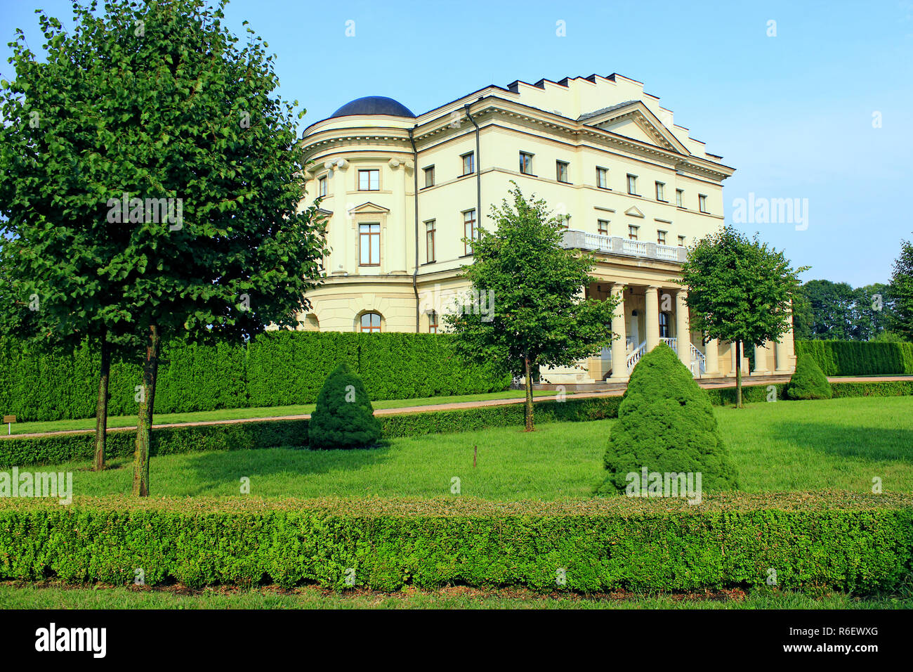 Razumovsky Palace in Baturyn town Stock Photo - Alamy