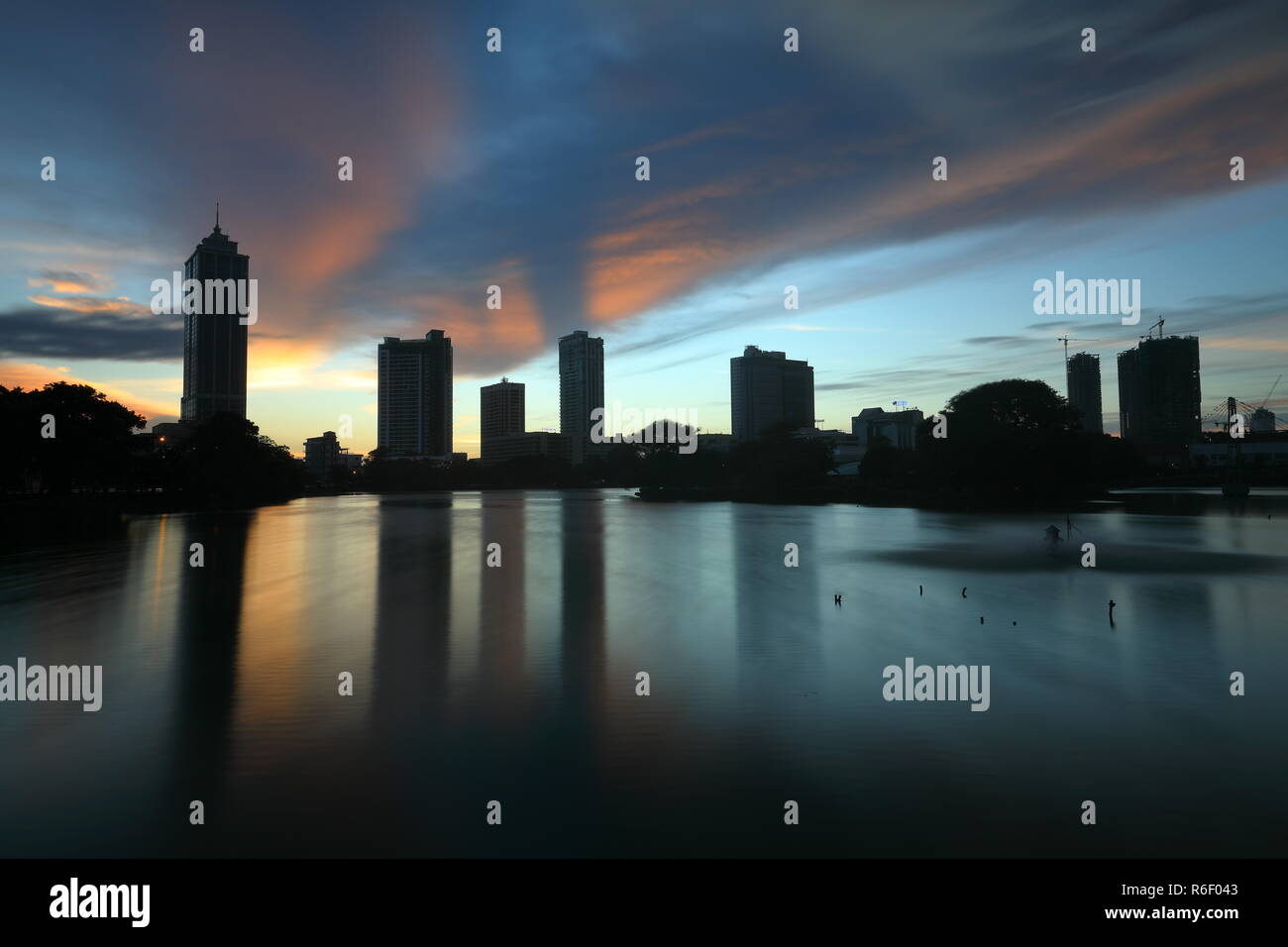 Skyscrapers in colombo sri lanka hi-res stock photography and images ...