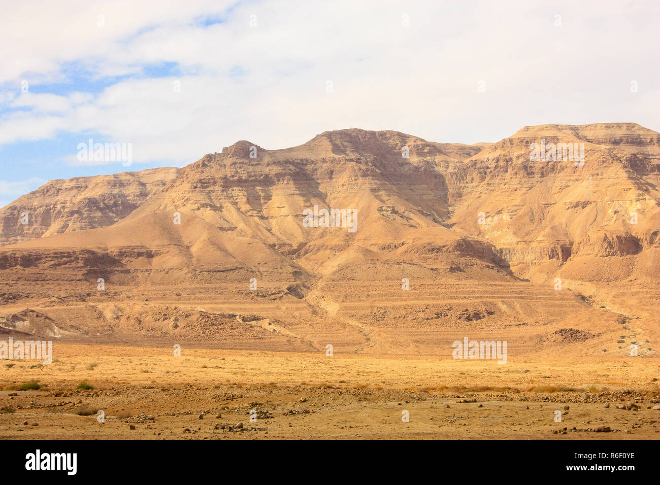 Landscape of the Negev desert in Israel Stock Photo - Alamy