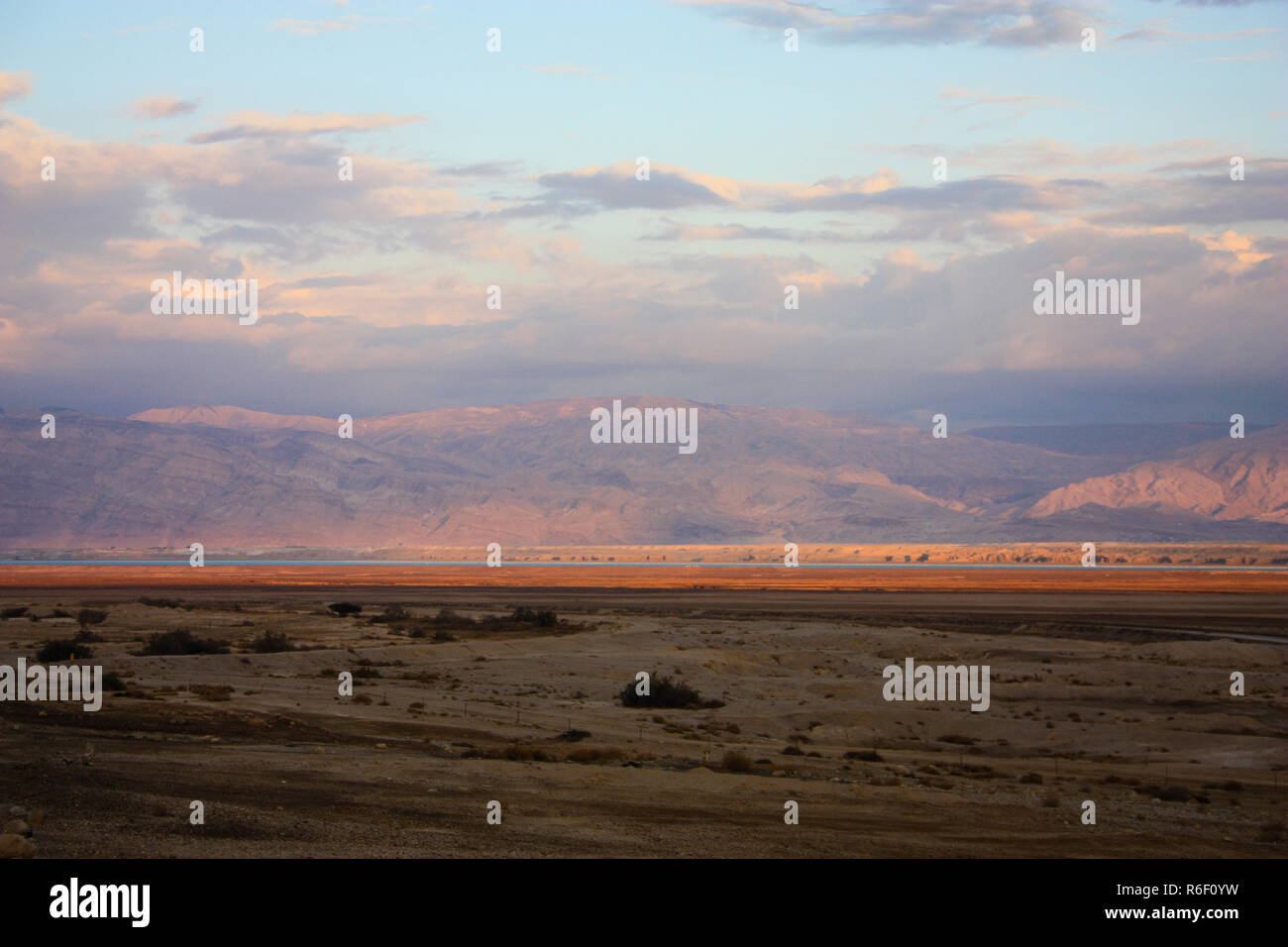 Landscape of the Negev desert in Israel Stock Photo - Alamy