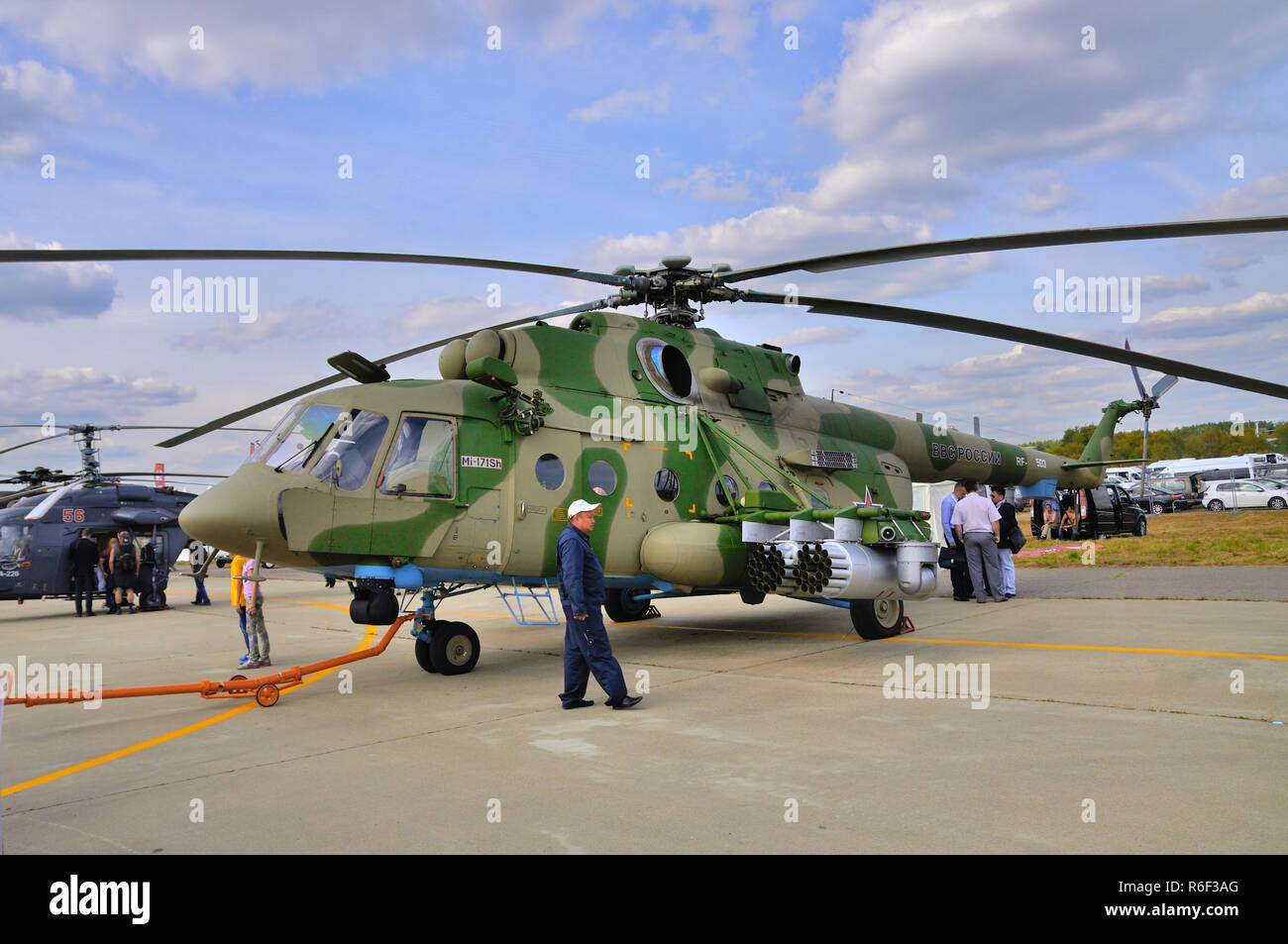 Russian mi 17 helicopter hi-res stock photography and images - Alamy