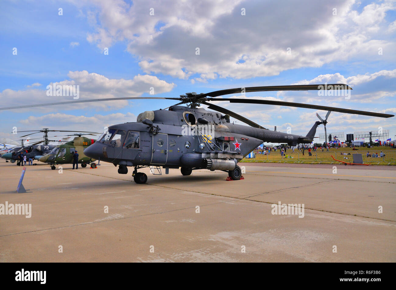 Helicopter Mi 8 Stock Photos & Helicopter Mi 8 Stock Images - Alamy