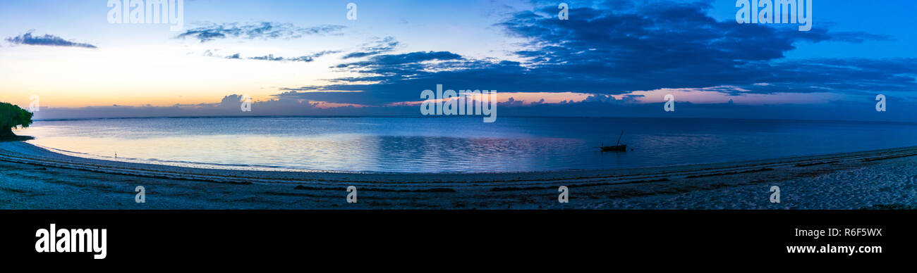 Beautiful sunrise at the Coast in Mombasa, Kenya Stock Photo - Alamy
