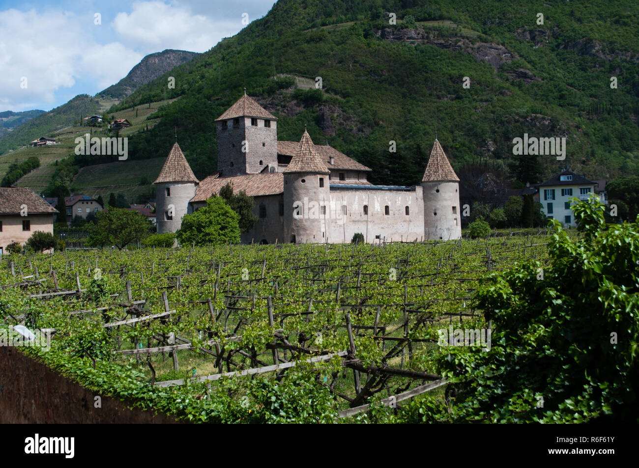 Castle of mareccio hi-res stock photography and images - Alamy