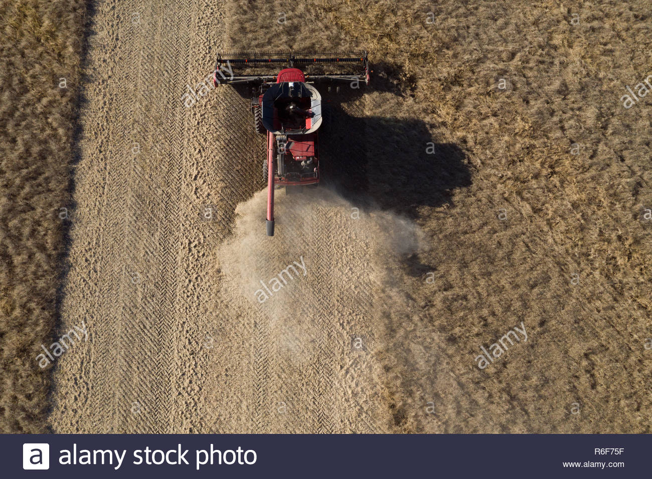 Crop harvesting aerial hi-res stock photography and images - Alamy