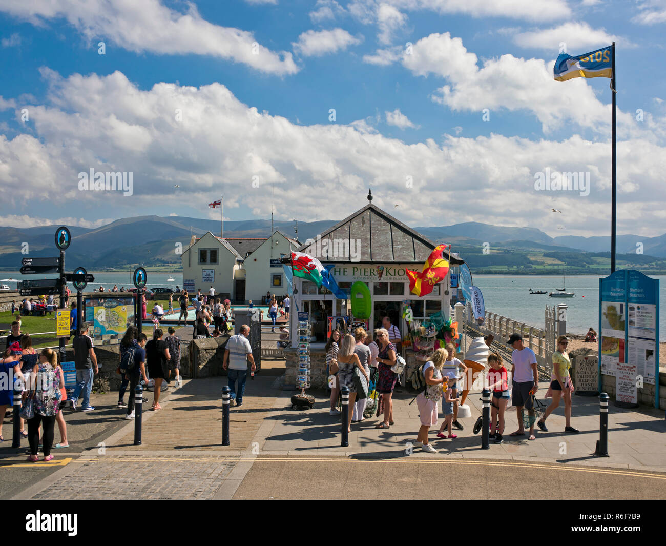 Horizontal view of the pier in Beaumaris on Anglesey Stock Photo - Alamy