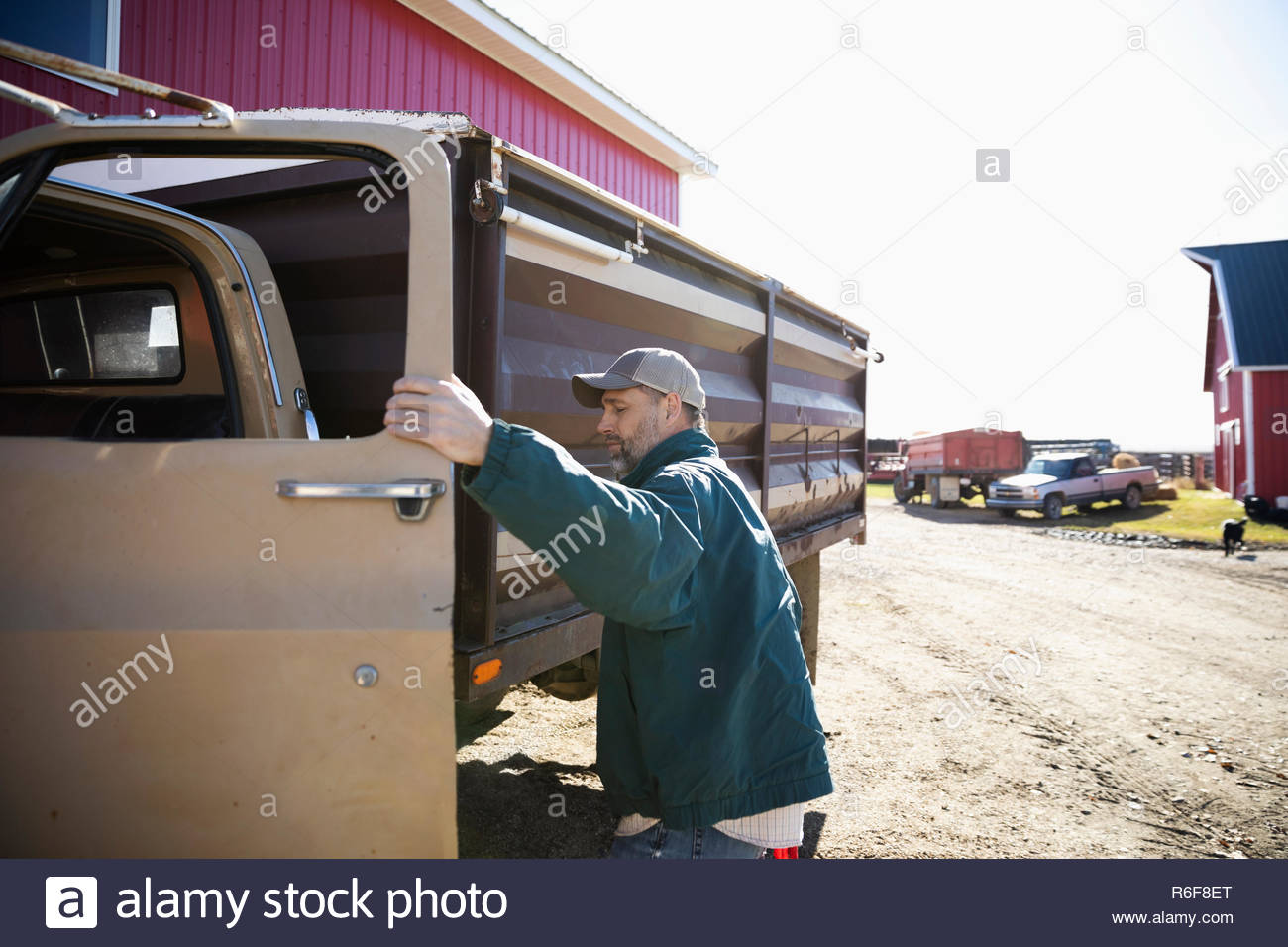 Climbing truck hi-res stock photography and images - Alamy
