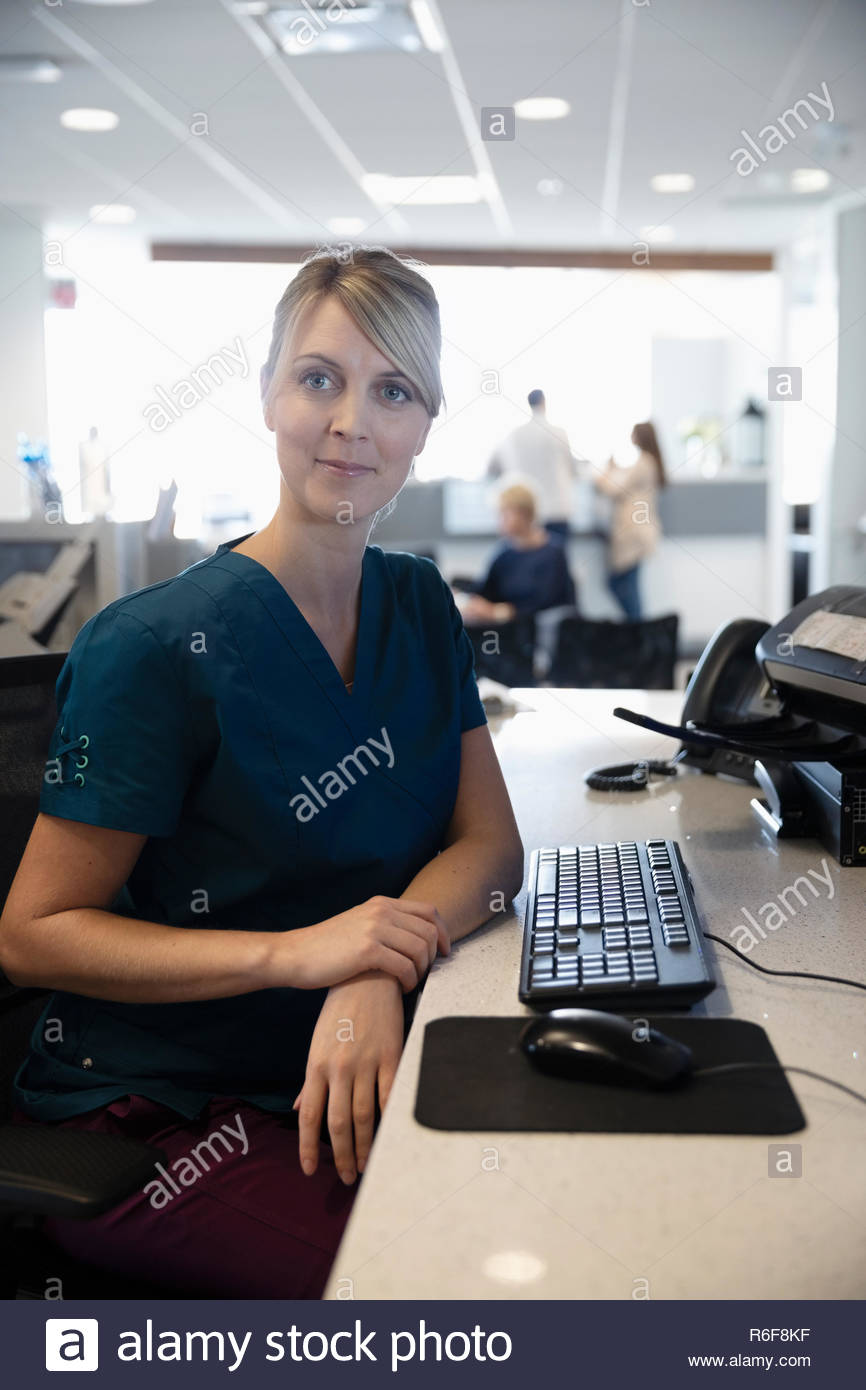 Check in person hi-res stock photography and images - Alamy