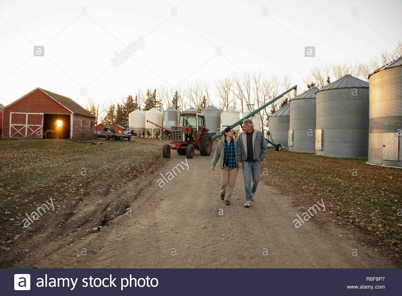 Silo simple hi-res stock photography and images - Alamy
