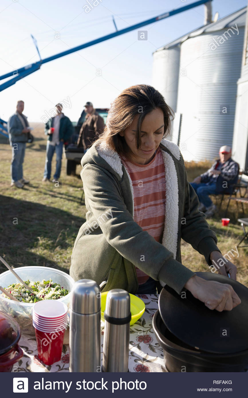 Farmer eating hi-res stock photography and images - Alamy
