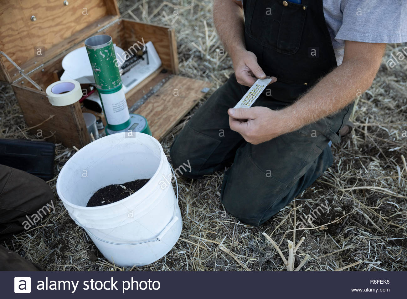 Testing the soil hi-res stock photography and images - Alamy