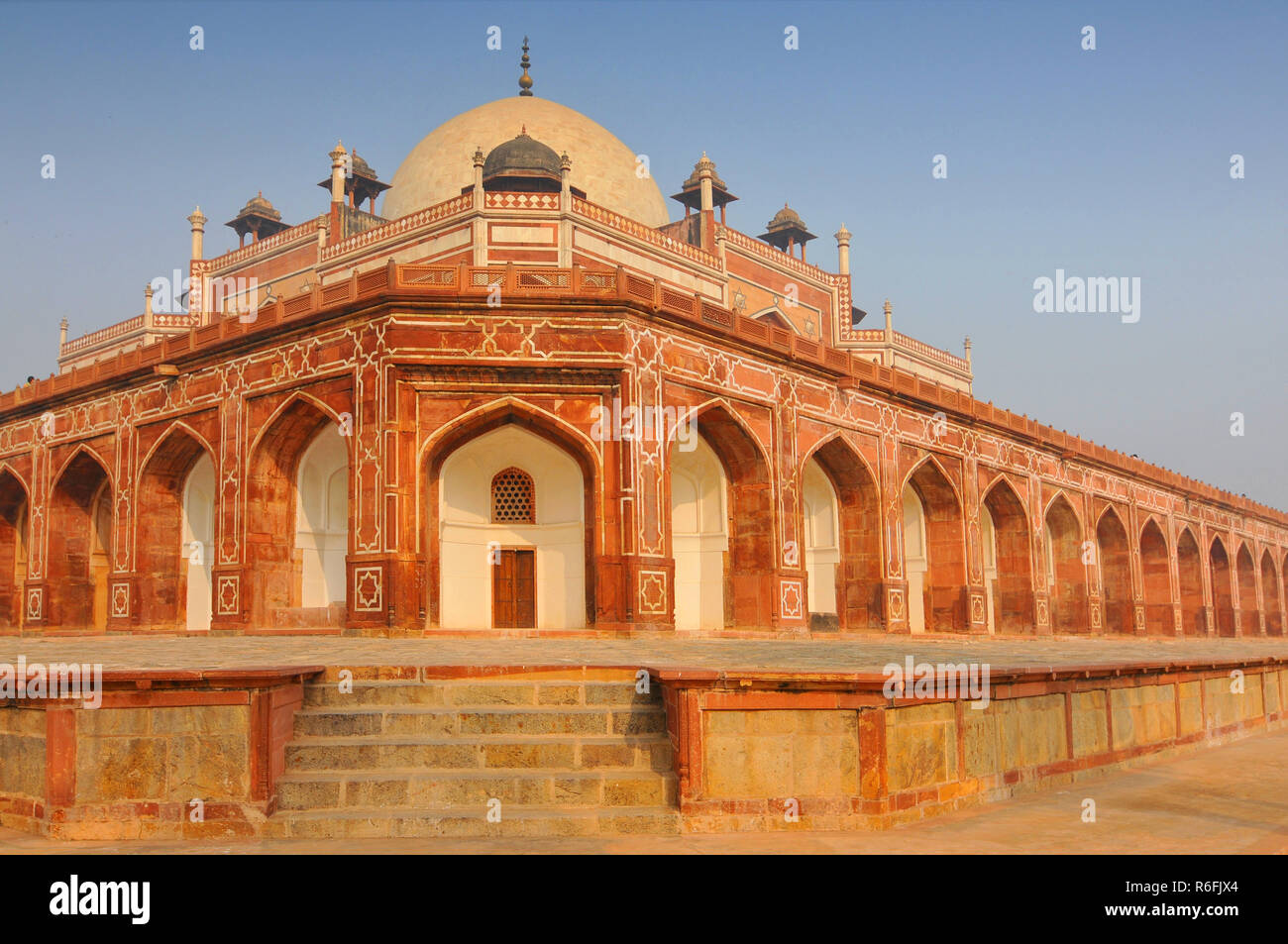 Humayun's tomb construction hi-res stock photography and images - Alamy