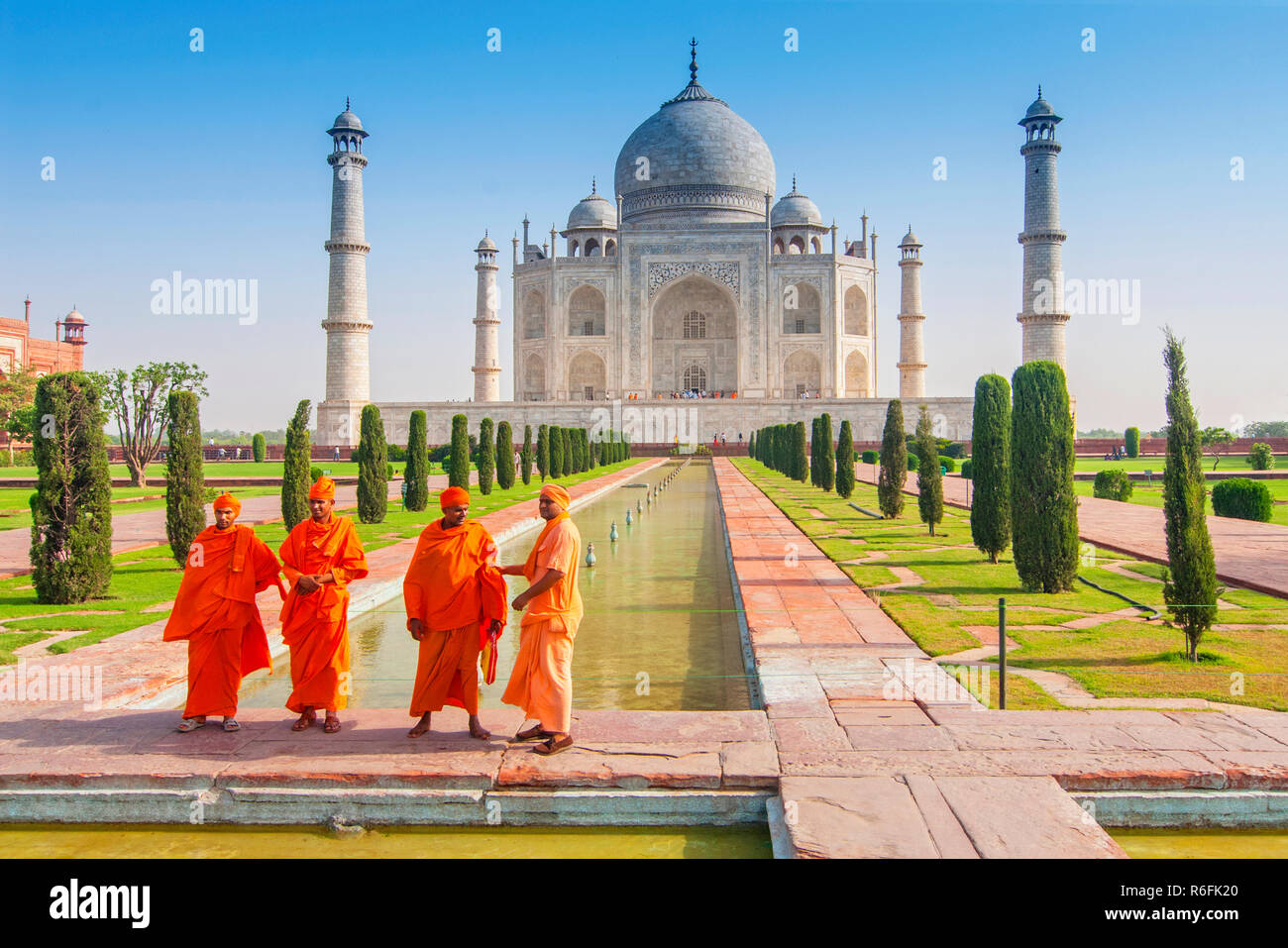 Pilgrims In Traditional Orange Clothes At The Taj Mahal, Agra, Uttar ...